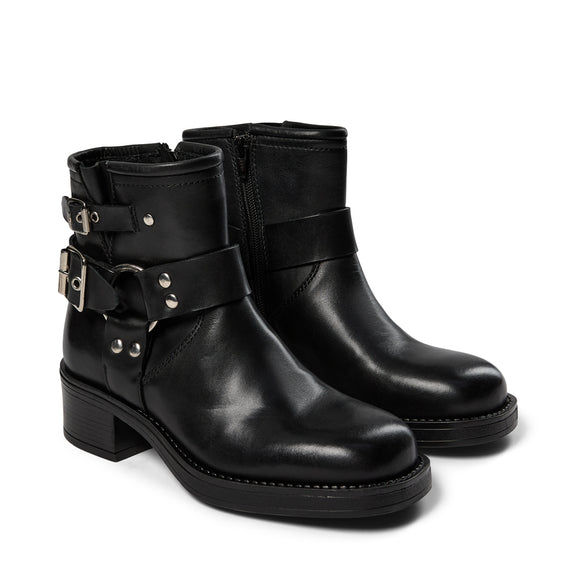Zevil - Black